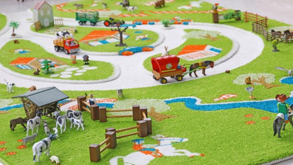 Farm Play Carpet Medium - Ygrowup Toys