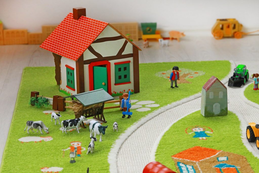 Farm Play Carpet Medium - Ygrowup Toys